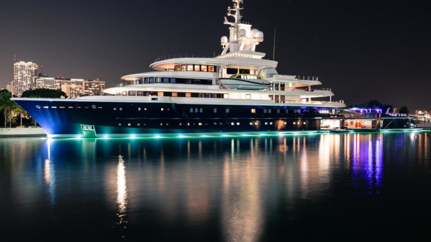 rich people Archives - Yacht Haven Phuket